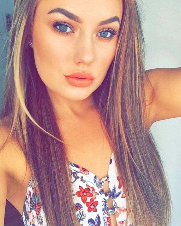 Badchix Have Beautiful Eyes (40 Photos) - Badchix Magazine